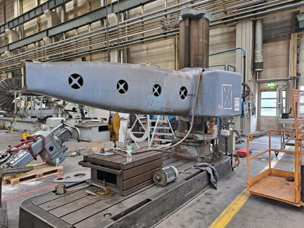 Kolb 100/3000 Radial Drilling Machine - A.K. Machine Traders