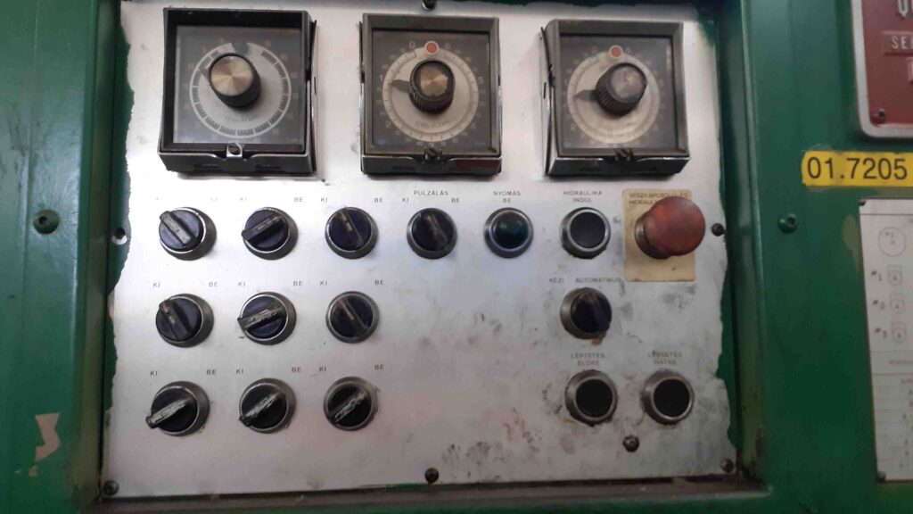 Gleason 537 Gear Quenching Press Machine - A.K. Machine Traders