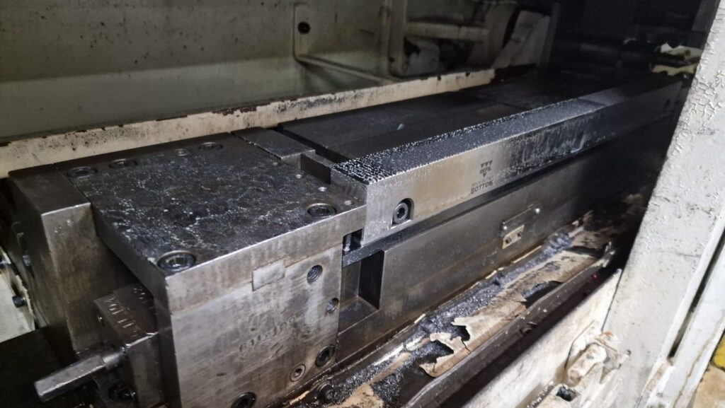 EXCELLO 3225 Michigan Rotoflo Spline Rolling Machine - A.K. Machine Traders