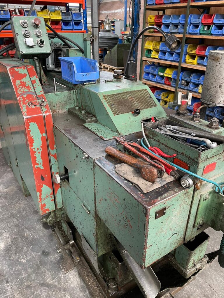 National Kayser M56 Bolt Maker - A.K. Machine Traders